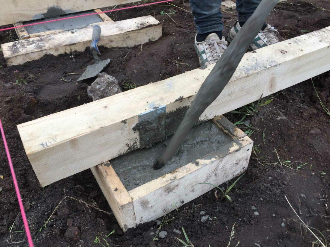 Punktfundament gießen: Hier gehts zur Schritt-für-Schritt-Anleitung